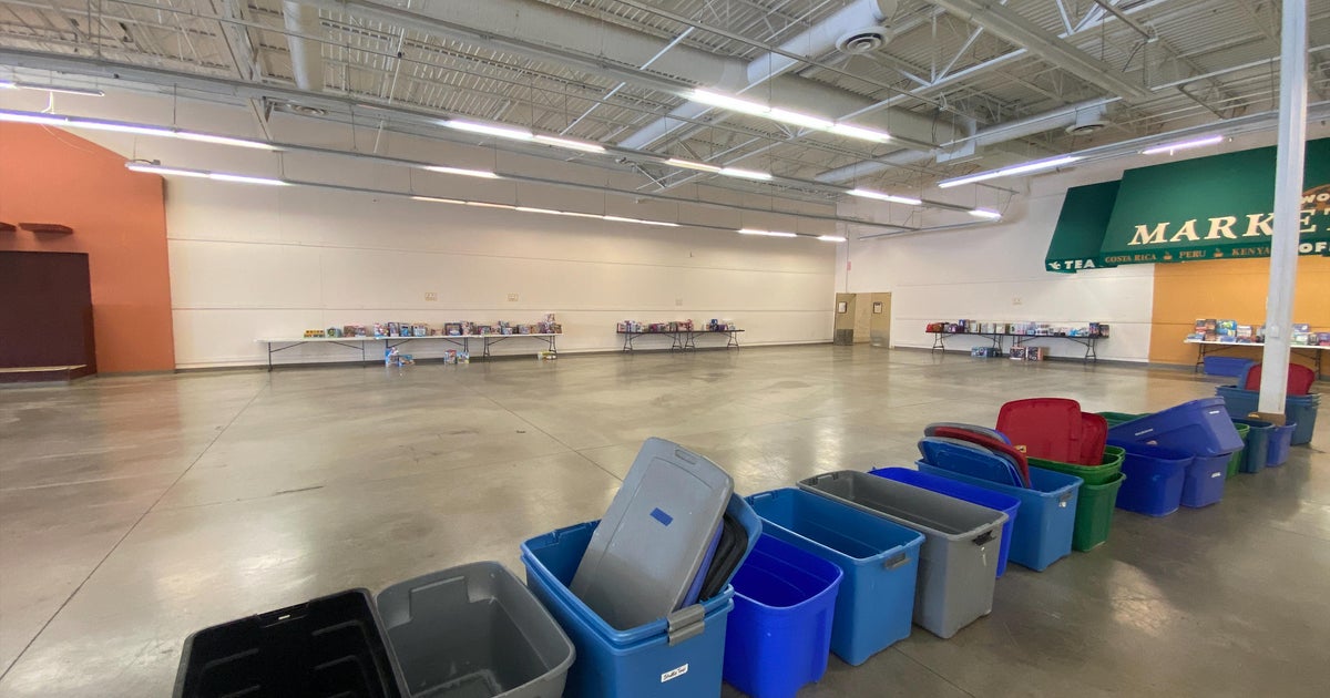 Grapevine Santa Cops programs in desperate need of donations - CBS Texas