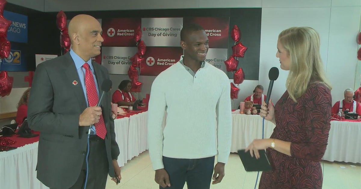 Darian Sanders 'Simba' in 'The Lion King' joins CBS 2's Day of Giving ...