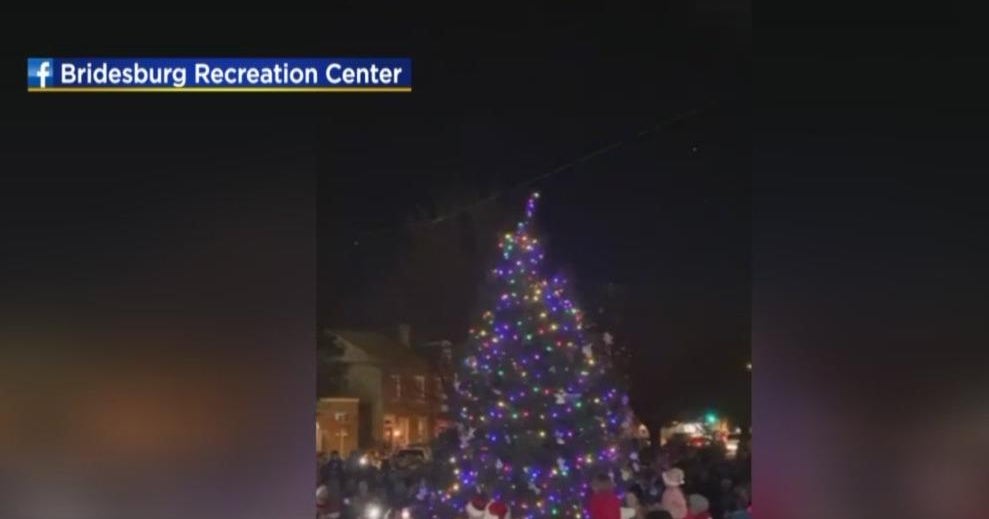 Christmas tree at Bridesburg Recreation Center vandalized - CBS ...