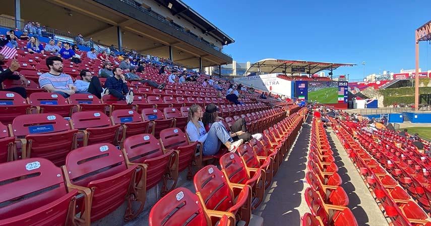 FC Dallas hosts World Cup watch party, fans get knock out view as USA ...
