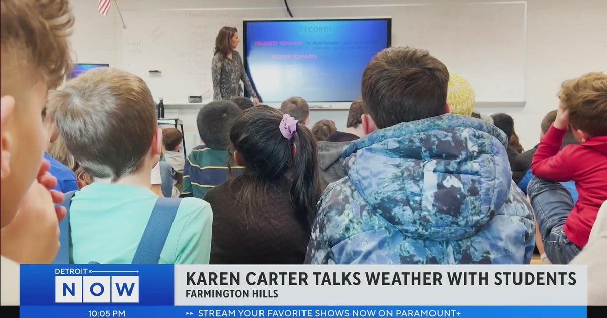 NEXT Weather meteorologist Karen Carter speaks at Farmington Hills ...