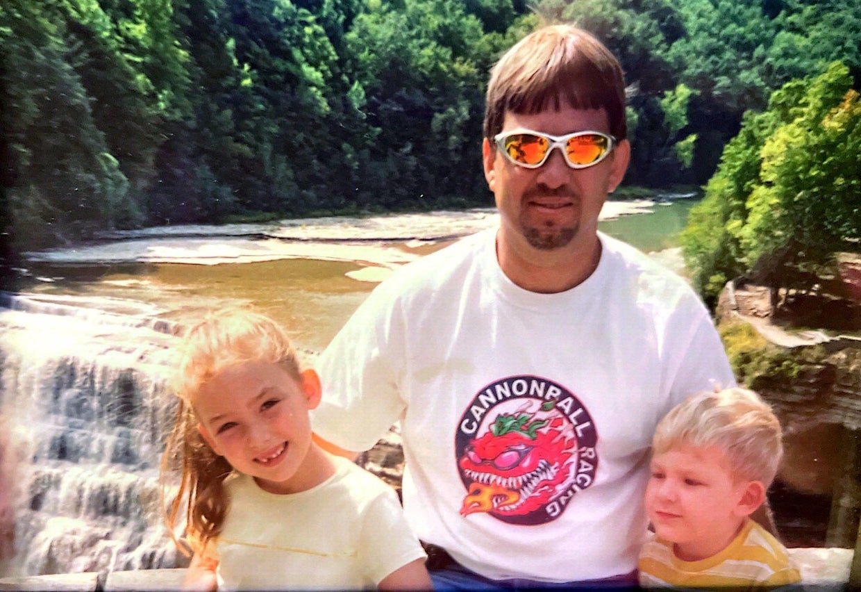 Linda Slaten's sons: "We wanna know who killed our mom"