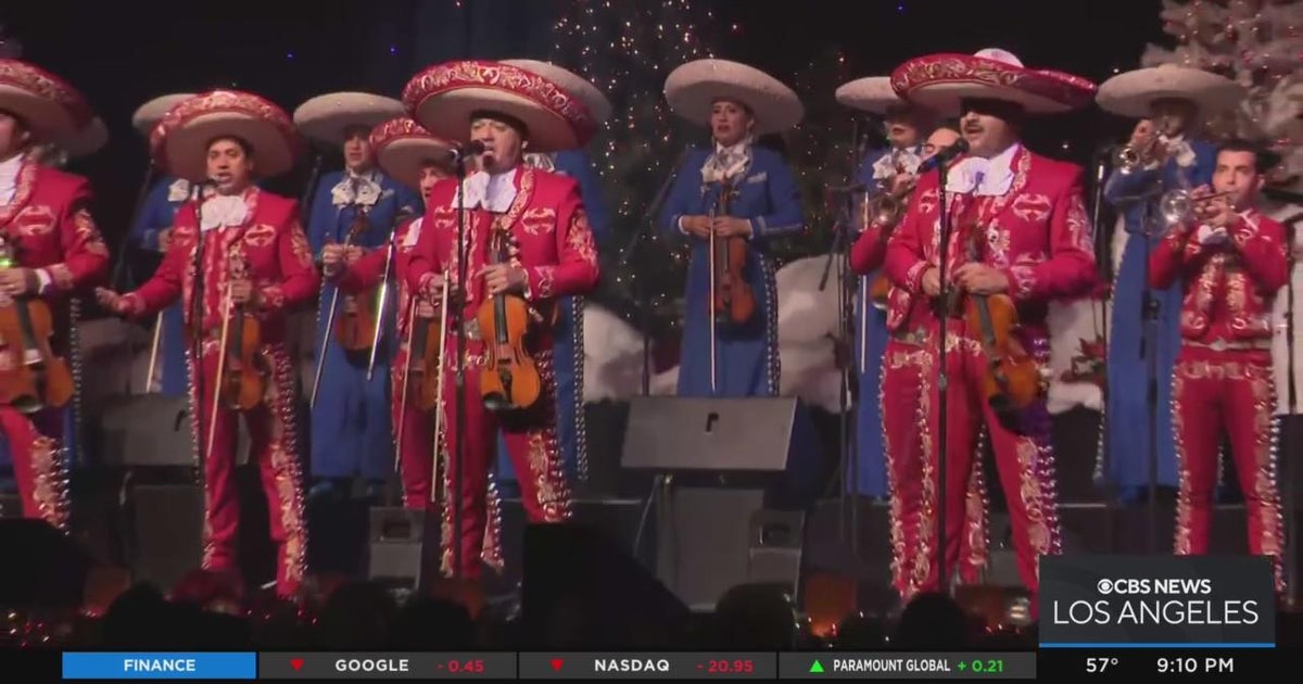 Famous mariachi leader celebrates holidays with 'Merry-achi Christmas ...