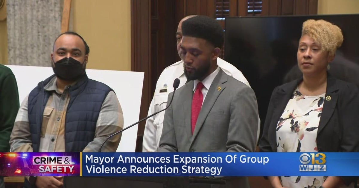 Mayor announces expansion of group violence reduction strategy - CBS ...
