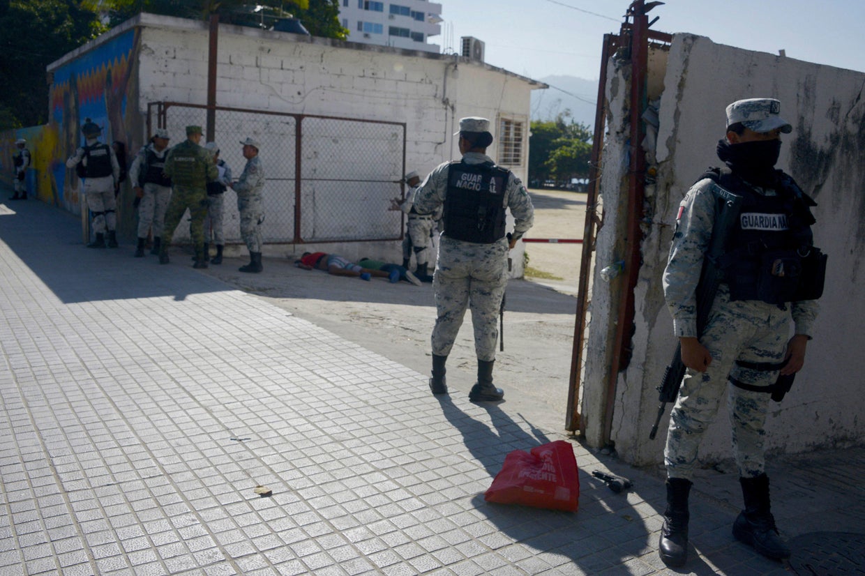 At least 8 killed in Mexican resort of Acapulco, including 5 in bar ...