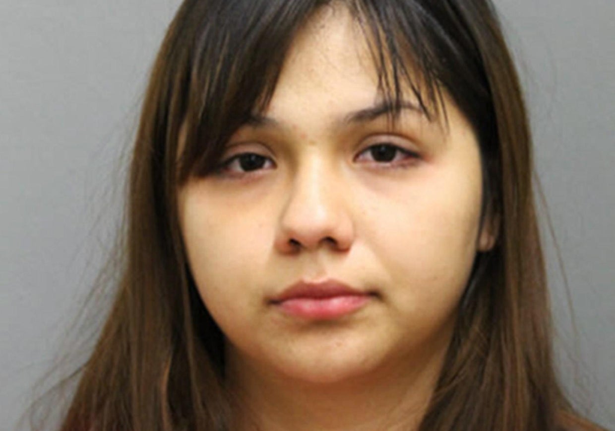 Woman who watched boyfriend kill 6 family members in Chicago robbery ...