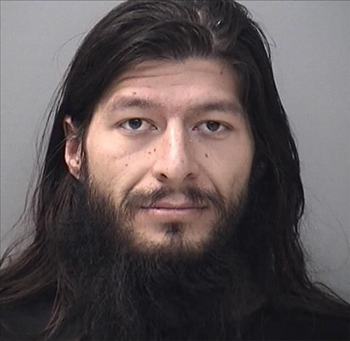 Man arrested for allegedly taking photos up shoppers' skirts in Flatirons Crossing Mall - CBS ...