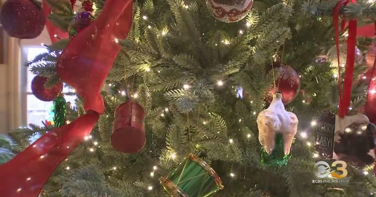 Holiday house tour in Mount Holly - CBS Philadelphia