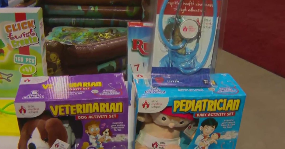 Toy & Game Fair kicks off in Rosemont Saturday - CBS Chicago