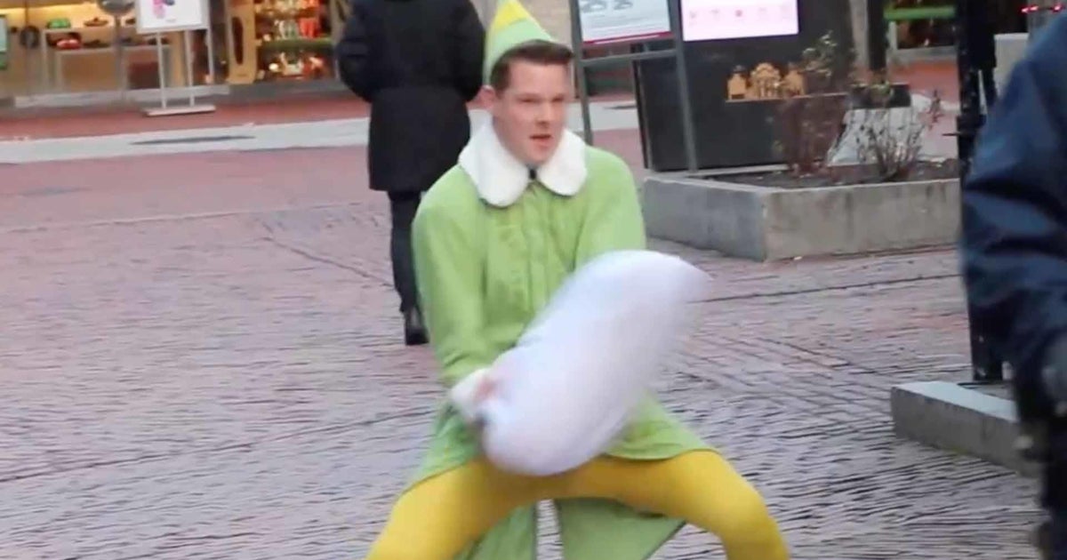 This dad goes viral each holiday season for dressing as a pillow ...