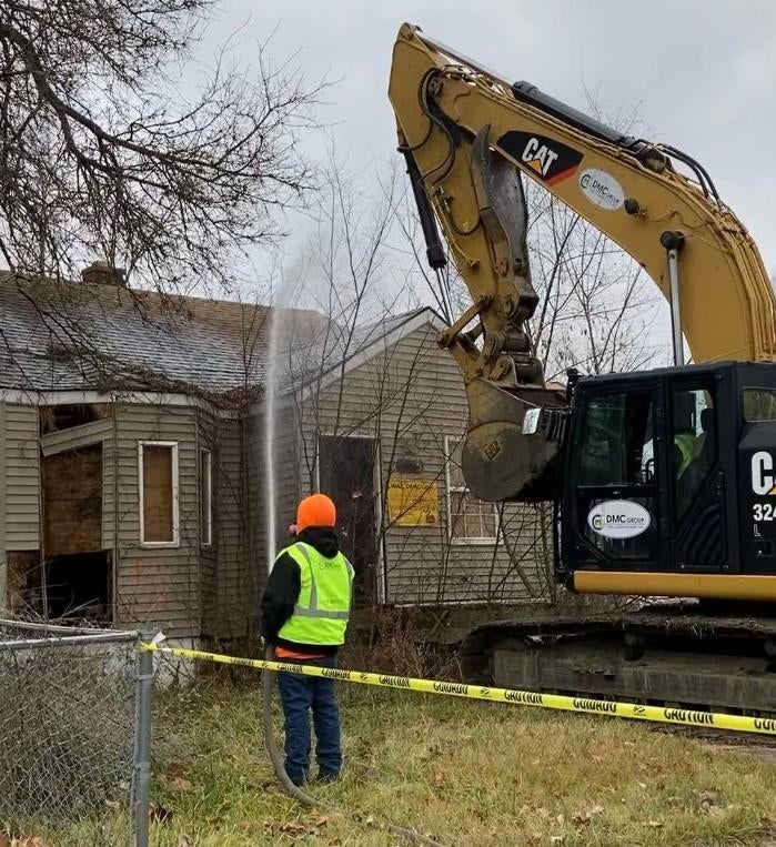 3,000th Detroit property demolished in blight removal program - CBS Detroit