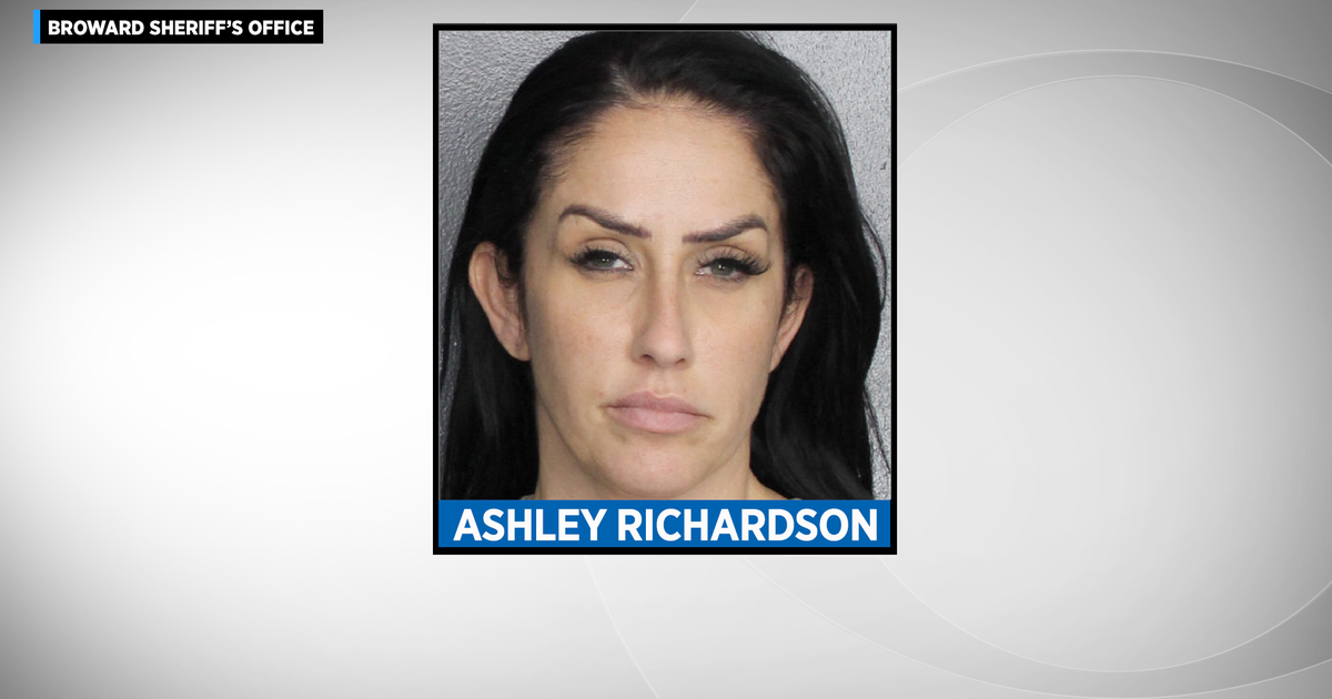 Broward sheriff's deputy suspended, arrested after being charged with ...