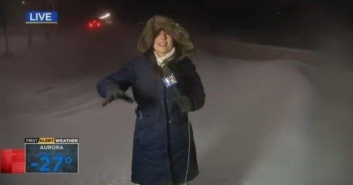 Unrelenting wind blowing snow everywhere - CBS Chicago