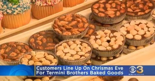 People line up at Termini Brothers for Christmas baked goods - CBS ...