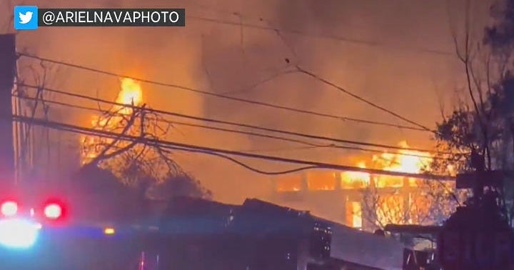 Mom, son suffer minor injuries in spectacular Berkeley Hills fire - CBS ...
