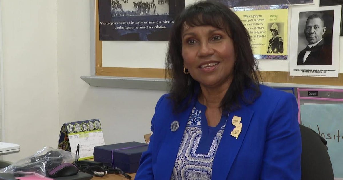 East Orange teacher Theresa Maughan honored with Horace Mann Award for ...