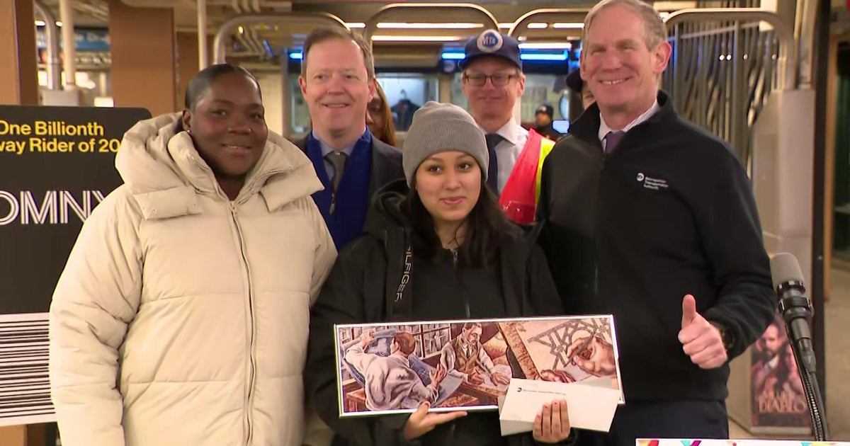MTA celebrates 1 billionth rider - CBS New York
