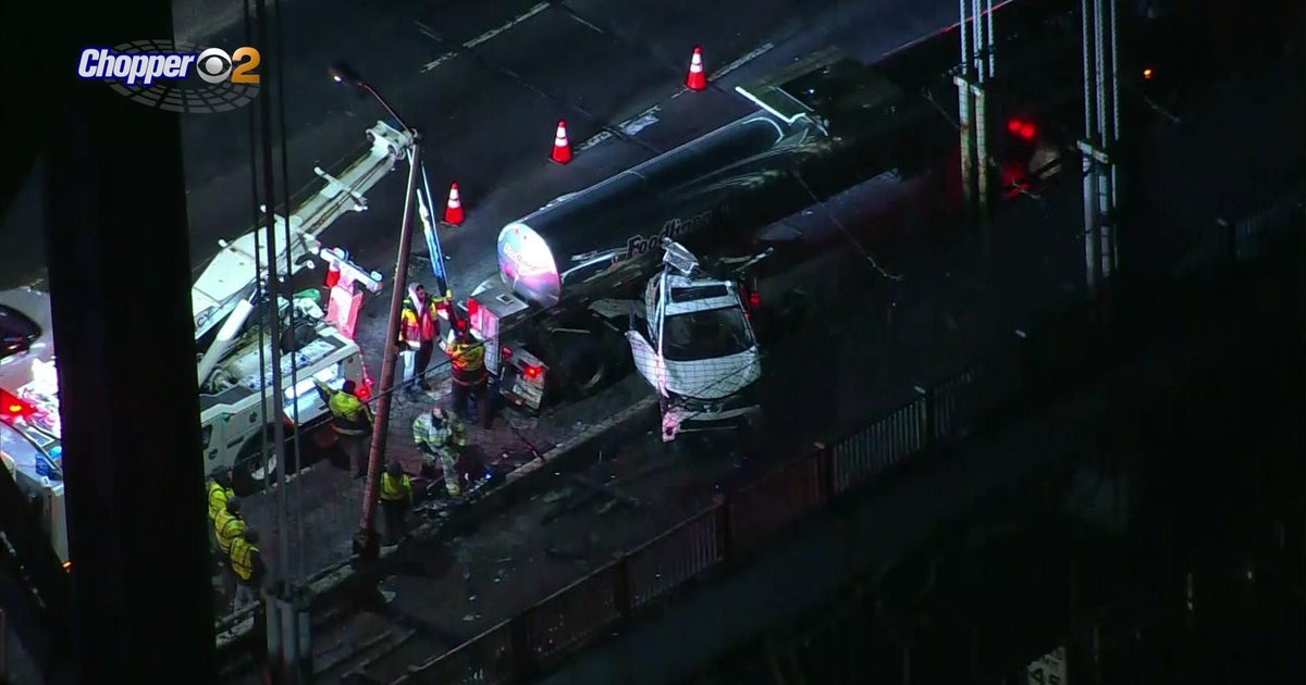 6 hurt after crash snarls morning commute on George Washington Bridge ...