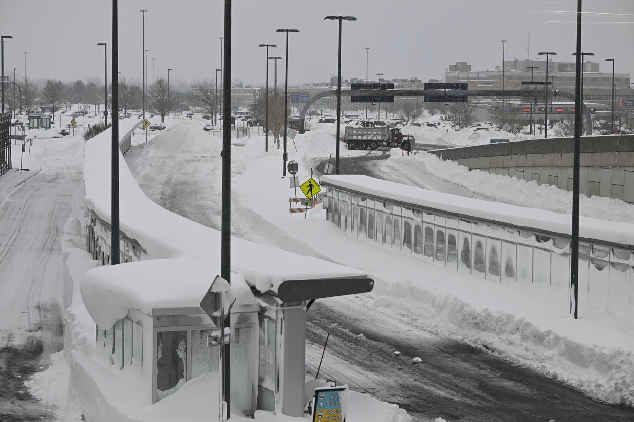 Buffalo's recovery from "paralyzing" winter storm continues as death ...