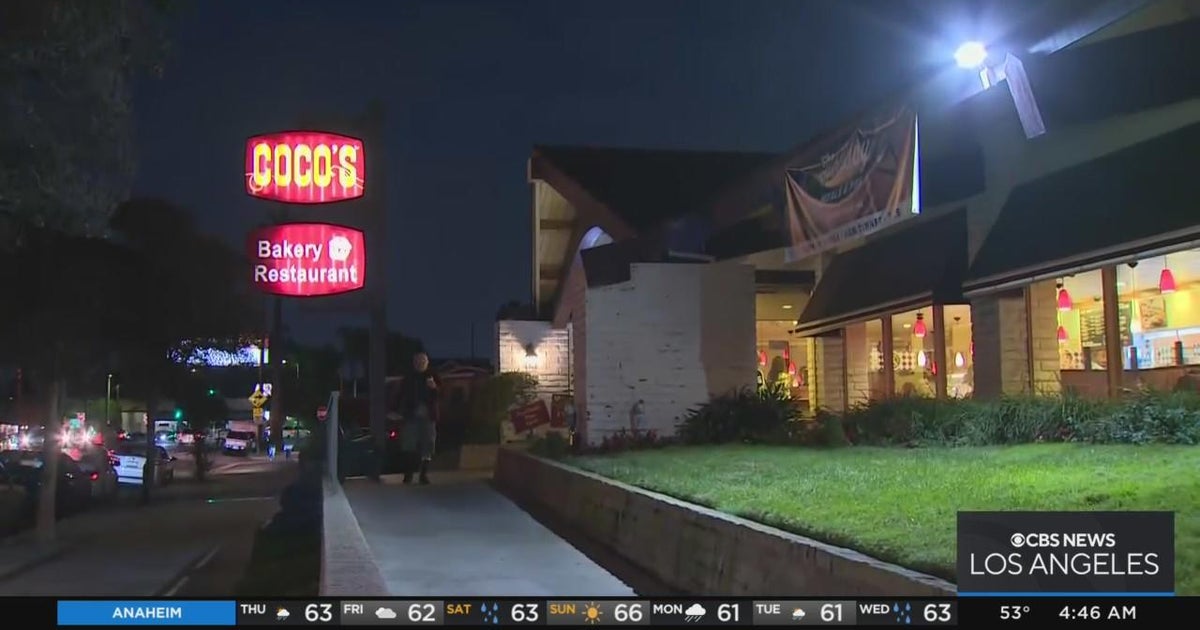 Last call at Highland Park Coco's restaurant - CBS Los Angeles
