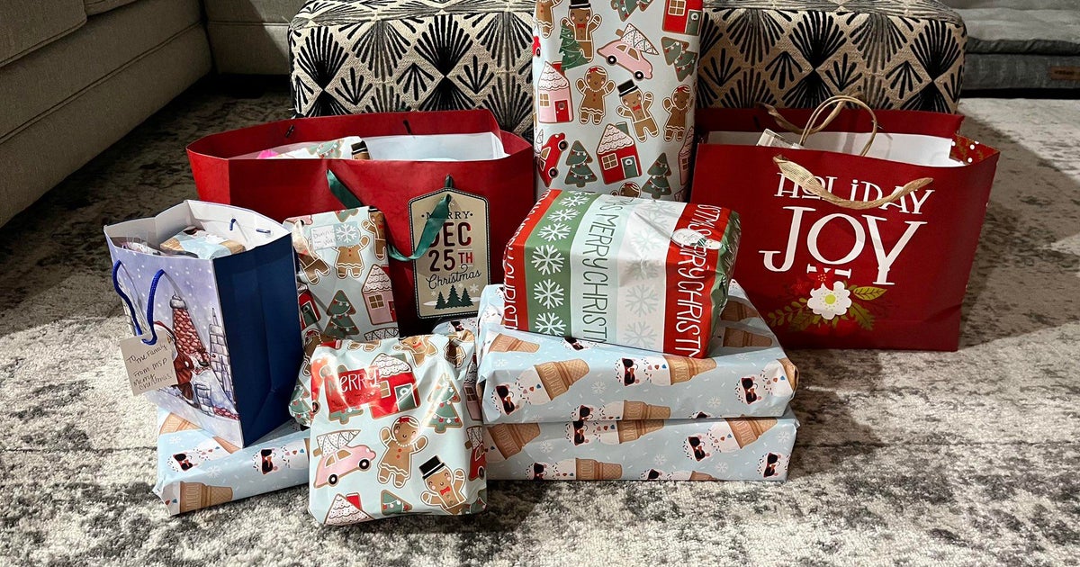 Michigan State Police bring Christmas gifts to kids after responding to ...