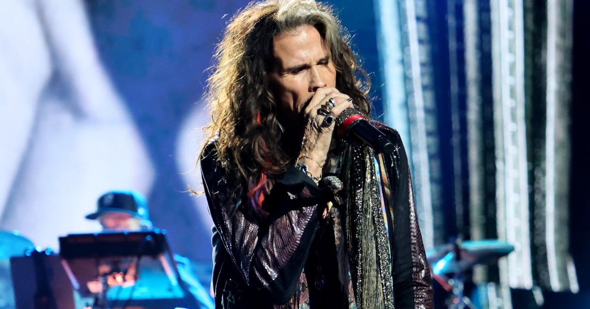 Woman sues Steven Tyler, alleging child sex assault in 1970s - CBS Boston