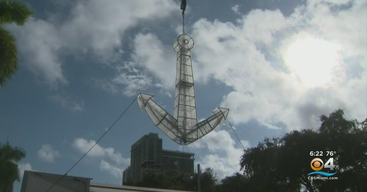 Fort Lauderdale to ring in new year with annual raising of 700-pound ...