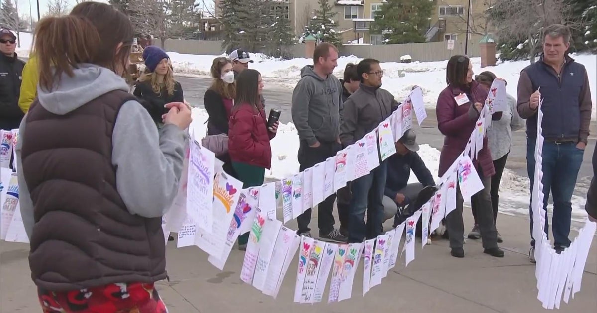 Boulder still picking up the pieces one year after Marshall Fire - CBS ...