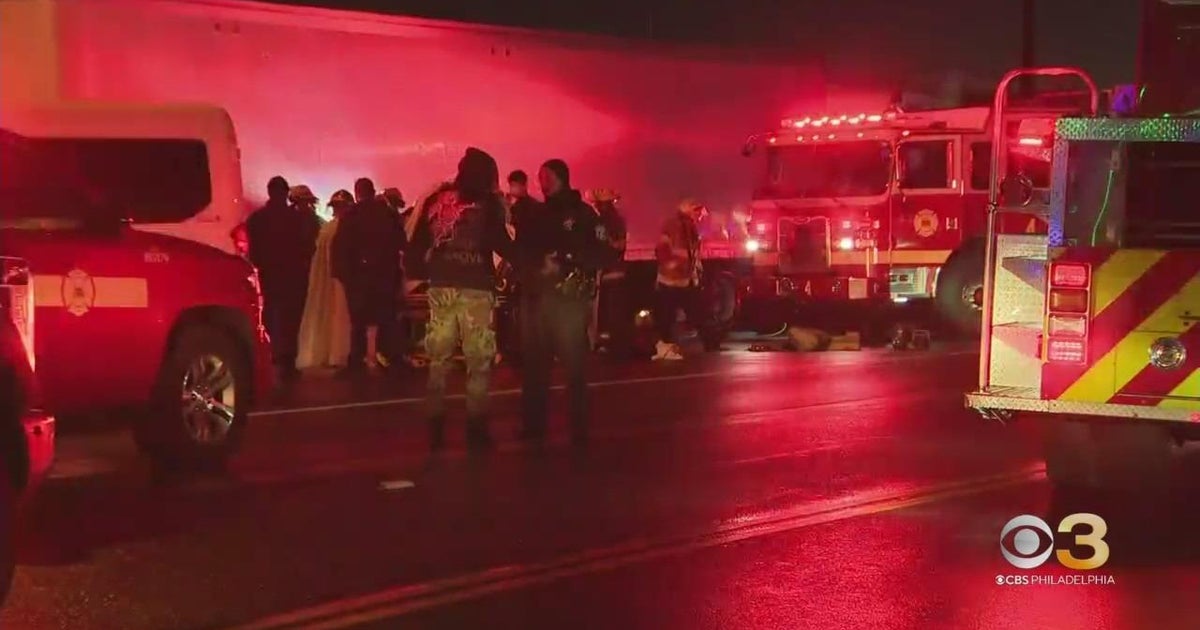 Car crash in Southwest Philadelphia leaves 1 person dead - CBS Philadelphia
