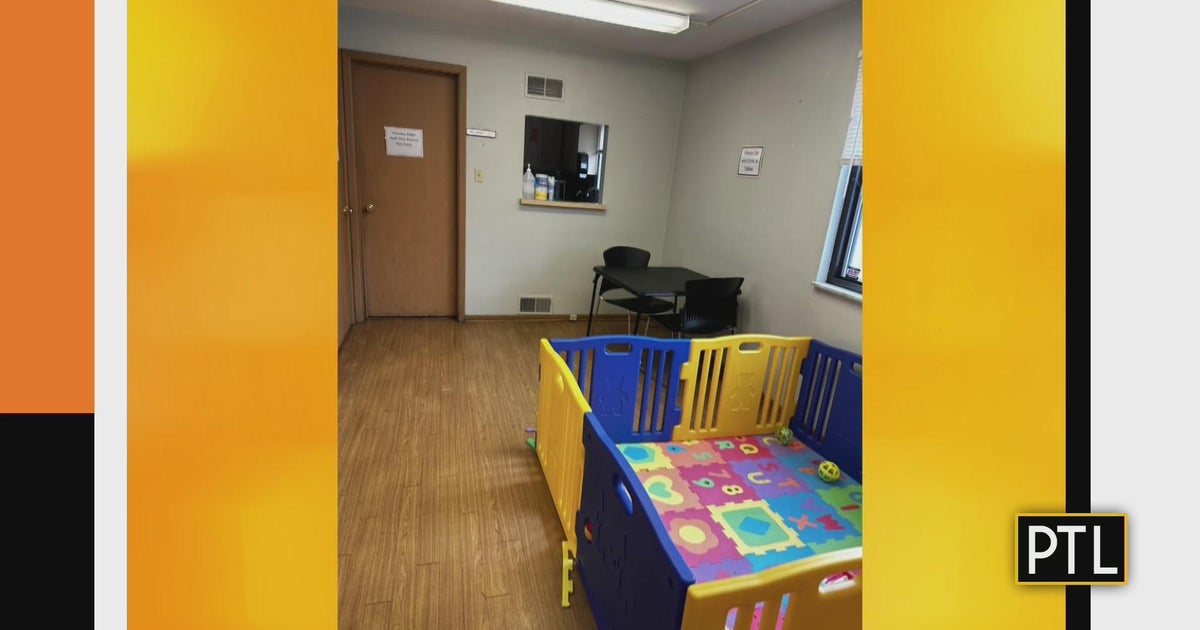 Voluntots helping organizations re-do foster care visitation room - CBS ...
