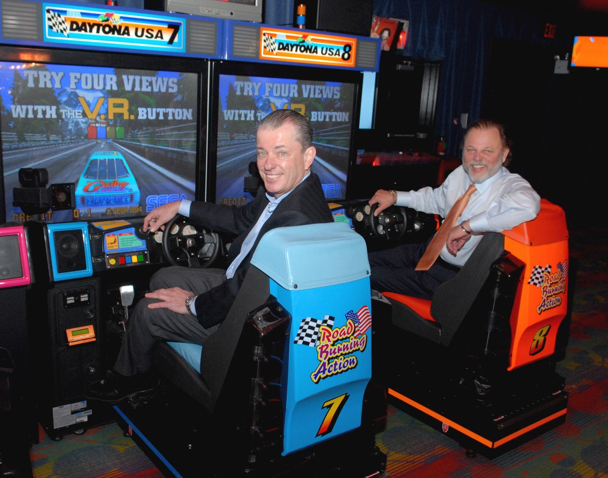 Dave & Buster's co-founder James "Buster" Corley has died - CBS News