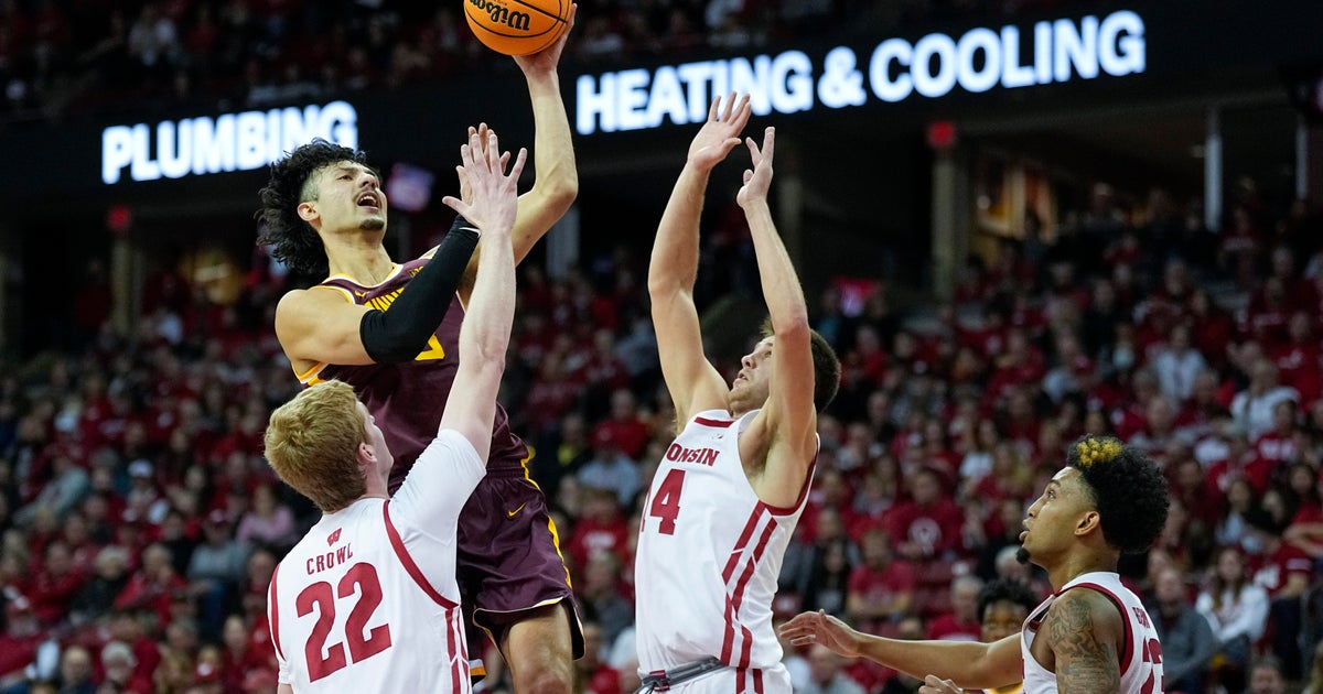 Badger men hold off late push by Gophers, winning 63-60 - CBS Minnesota