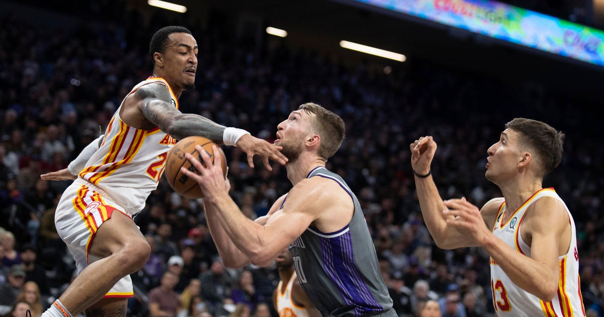 Hunter, Collins star as Hawks beat Kings 120-117 - CBS Sacramento