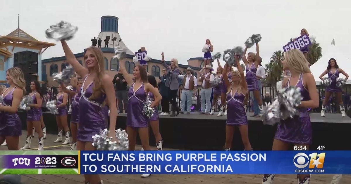 TCU fans bring purple passion to Southern California - CBS Texas
