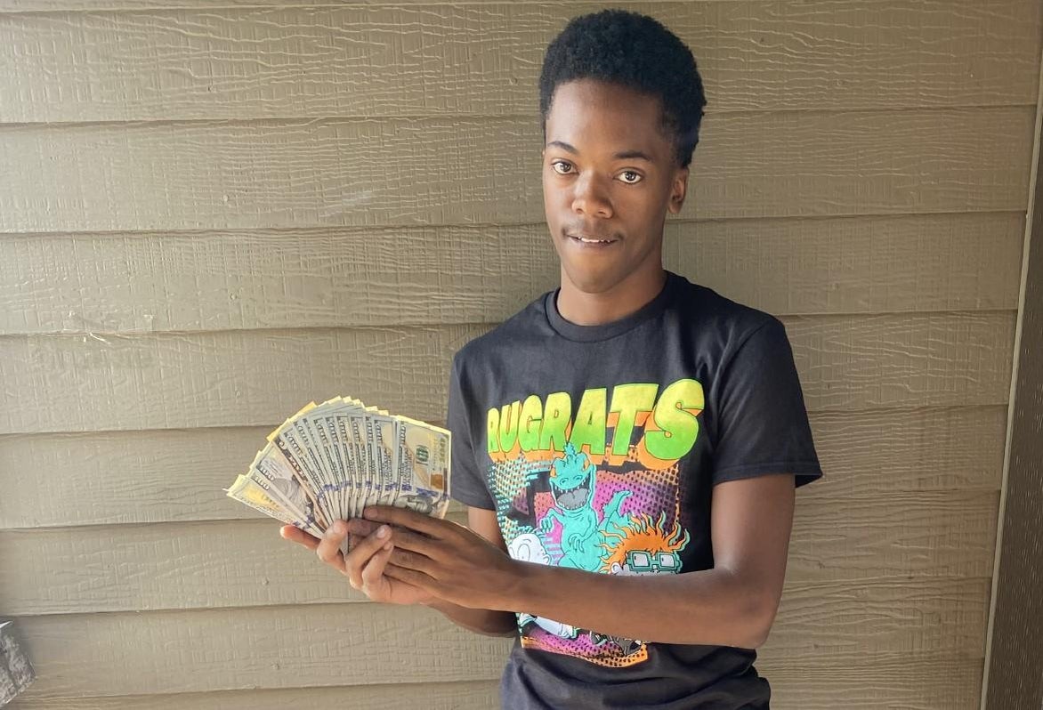 Kyree Brown posted selfies with money after murdering couple who ...