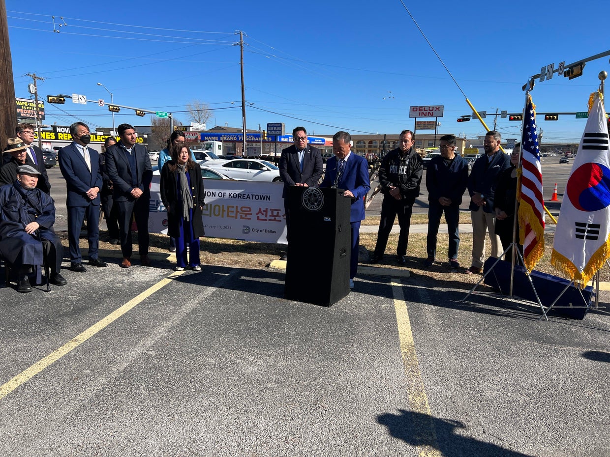 Bilingual street signs a step towards recognizing Dallas' Koreatown ...