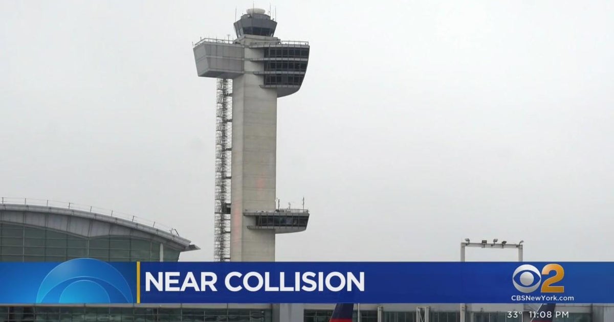 Investigation Underway After 2 Planes Nearly Collide At Jfk Cbs New York