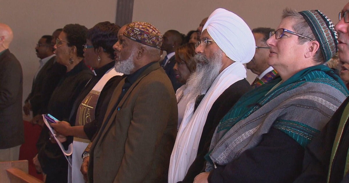Jewish temple holds early interfaith celebration service honoring ...