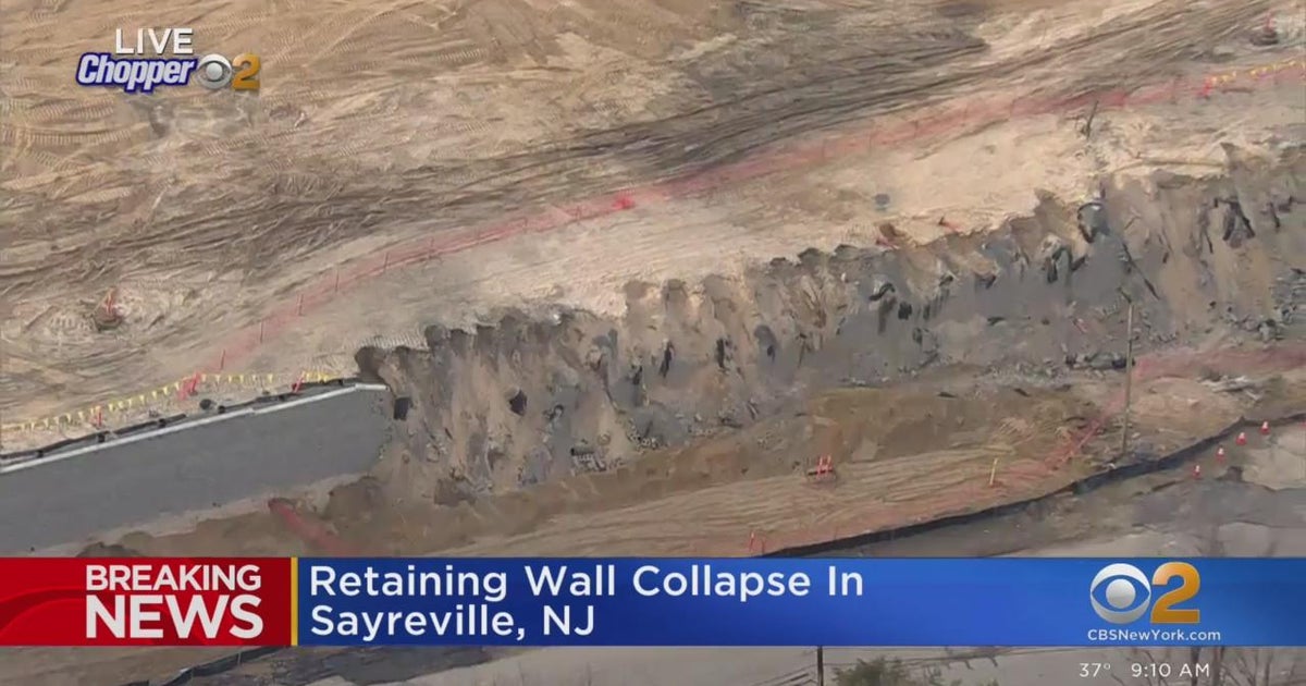 Retaining wall damaged in New Jersey - CBS New York