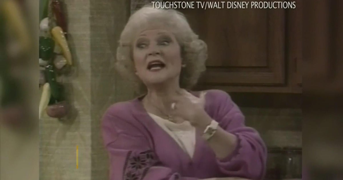 PAWS honoring Betty White's birthday with adoption event for pets in 'golden' years - CBS Chicago