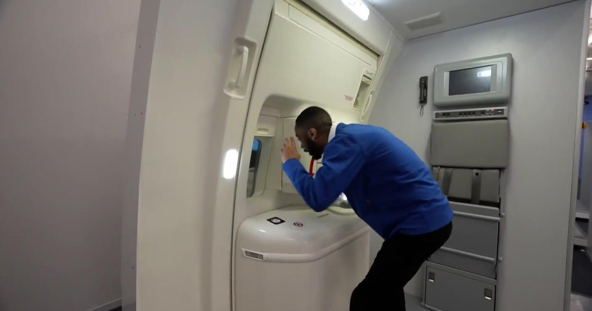 Behind the scenes at the United Airlines training center - CBS Chicago