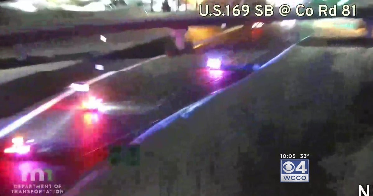 Brooklyn Park police use PIT maneuver to stop driver in stolen vehicle - CBS Minnesota