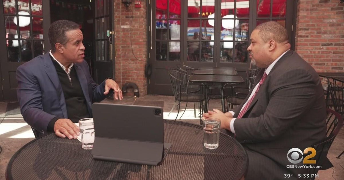 CBS2's Maurice DuBois sits down with Manhattan D.A. Alvin Bragg - CBS ...