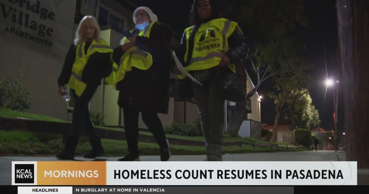 Volunteers resume in Pasadena on Day 2 of county homeless count - CBS ...