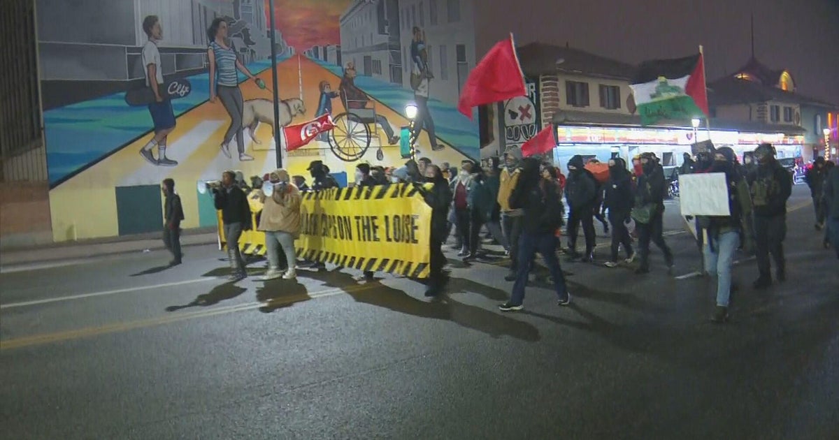 Denver protesters call for justice in police killing of Tyre Nichols ...