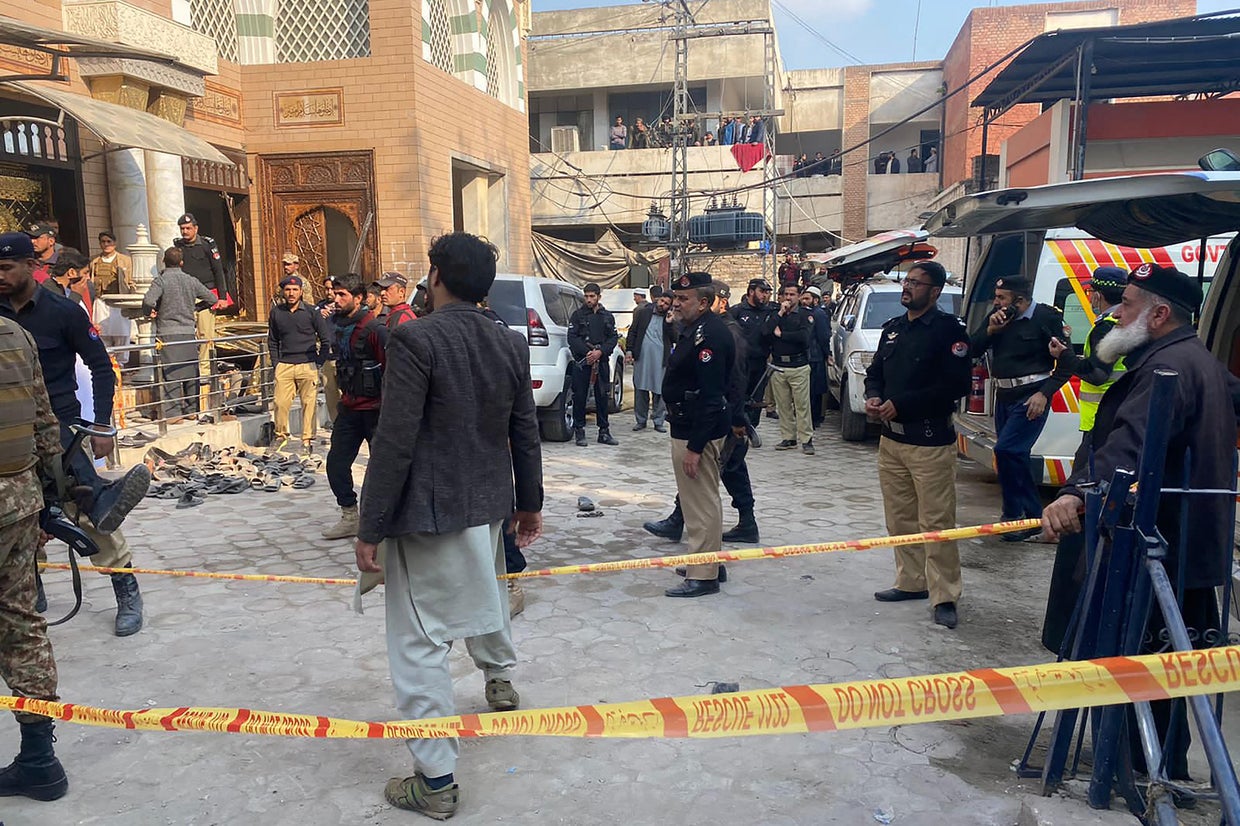 Pakistan mosque bombing: Dozens dead, scores injured as suicide bomber ...