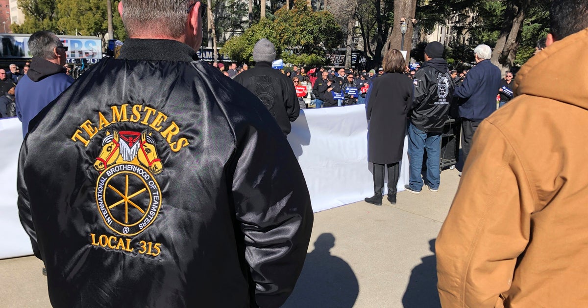Striking Teamsters picket outside Amazon facility - CBS San Francisco