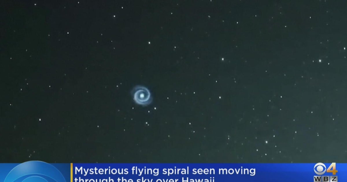 Mysterious flying spiral seen moving through the sky over Hawaii - CBS ... Mysterious flying spiral seen moving through the sky over Hawaii - CBS ...