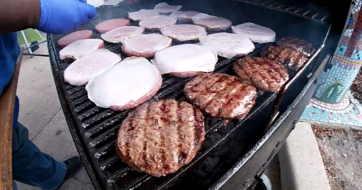 Neighbors help neighbors at weekly South Shore community cookout - CBS ...