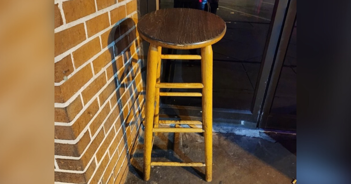 Thief returns bar stool after Frazier's threatens to name and shame ...